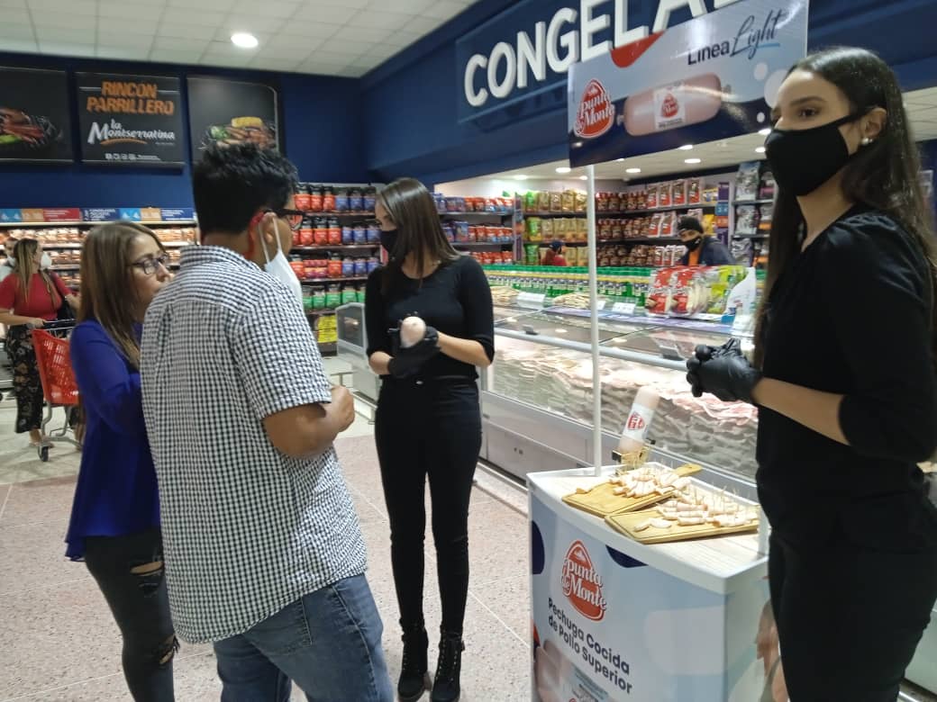 Clientes de Supermayorista Forum degustaron nueva Pechuga Cocida de ...